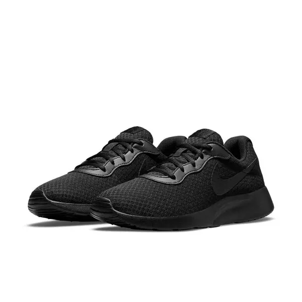 Nike Tanjun "triple " Sneakers - Black