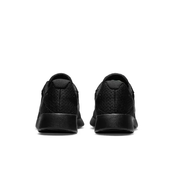 Nike Tanjun "triple " Sneakers - Black