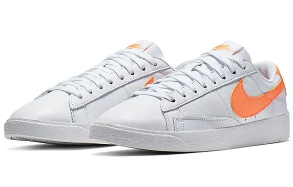 Nike Blazer Low Le Sneakers - White