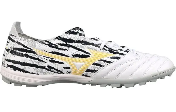 Mizuno Morelia Neo 3 Athletic Sneakers