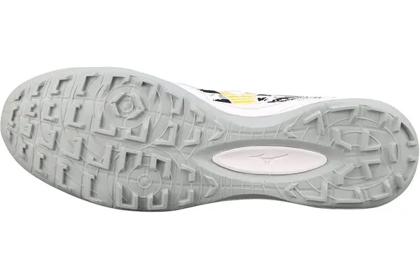 Mizuno Morelia Neo 3 Athletic Sneakers