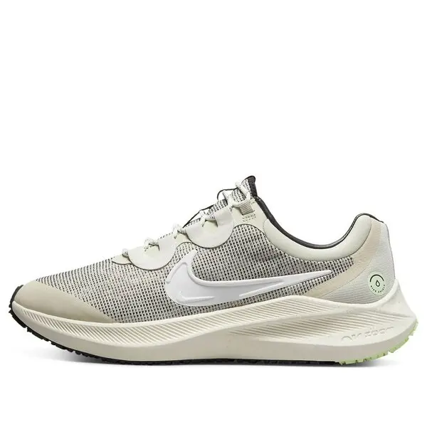 Nike Zoom Winflo Shield Sneakers
