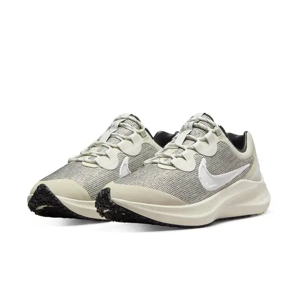 Nike Zoom Winflo Shield Sneakers