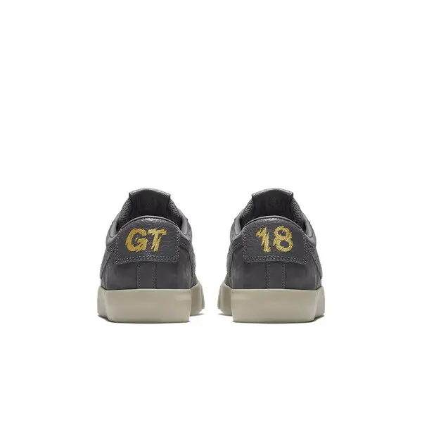 Nike Zoom Blazer Low Sb Sneakers
