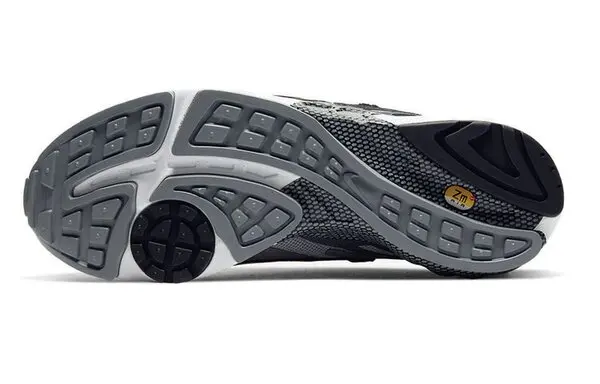 Nike Ghost Racer Sneakers