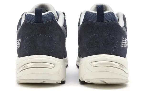 NEW BALANCE Shoes - /white/gray