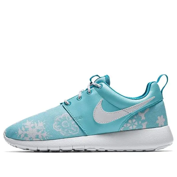 Nike Roshe One Print Sneakers