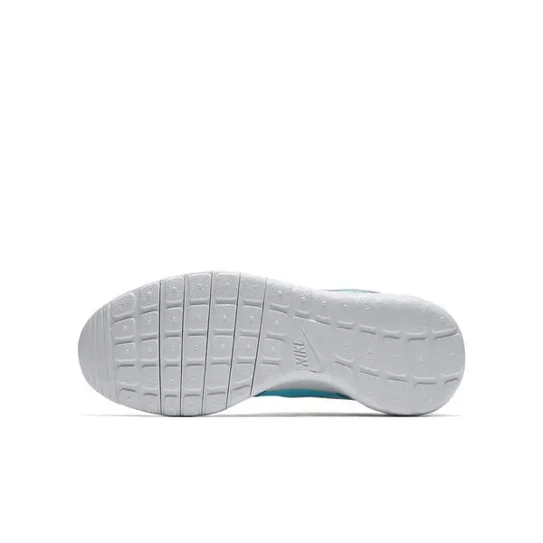 Nike Roshe One Print Sneakers