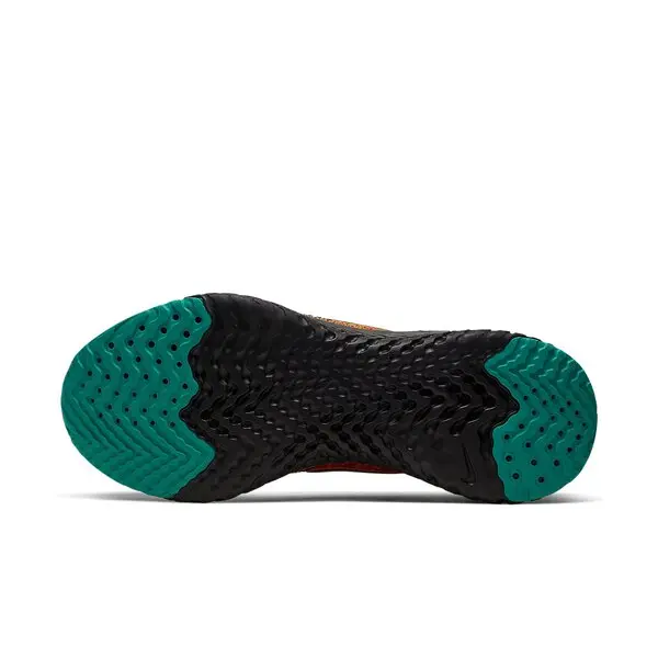 Nike Epic React Flyknit 2 Sneakers