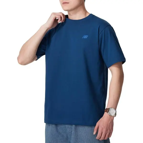 NEW BALANCE Graphic T-shirt