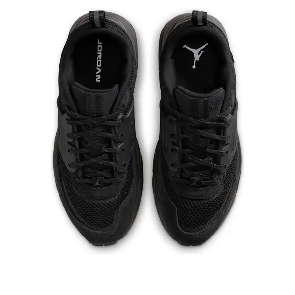 JORDAN Trunner O/s Sneakers