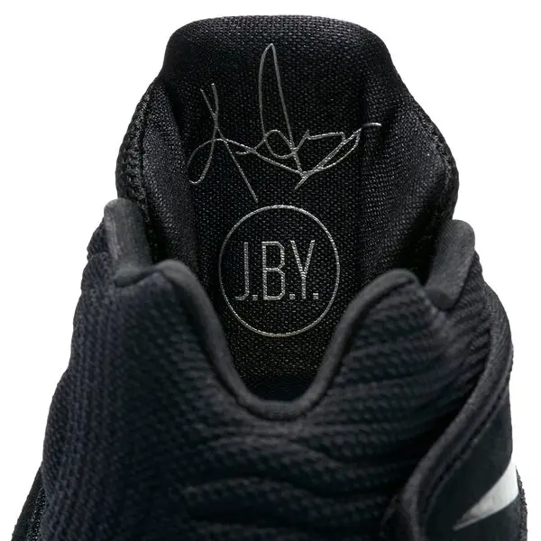 Nike Kyrie 2 "triple " High Top Sneakers - Black