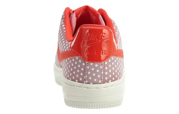 Nike Force 1 Ultra Force Sneakers