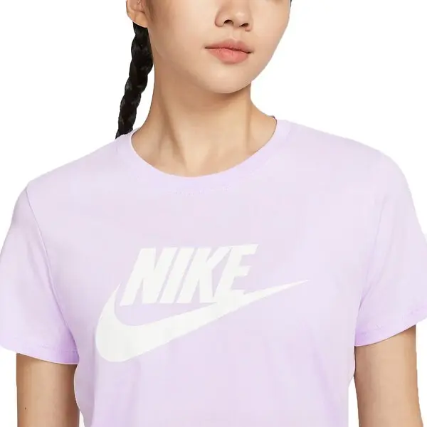 Nike Essentials Logo T-shirt