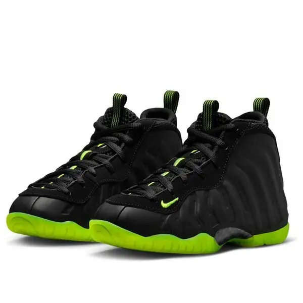Nike Foamposite One Sneakers