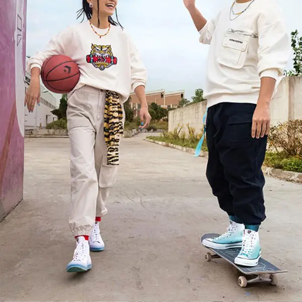 CONVERSE Crewneck Sweatshirt With Tiger Graphic
