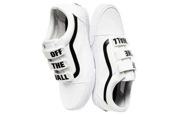 VANS Old Skool V "off The Wall" Sneakers - Black/white