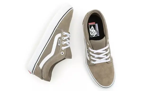 VANS Chukka Low Sidestripe Sneakers
