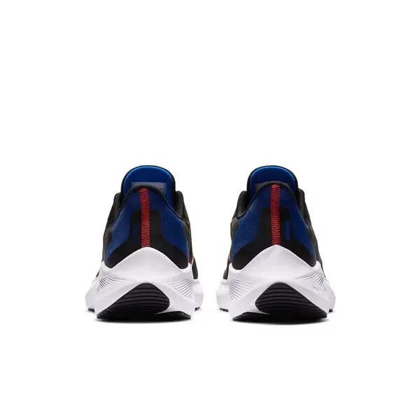 Nike Zoom Winflo 7 Athletic Sneakers