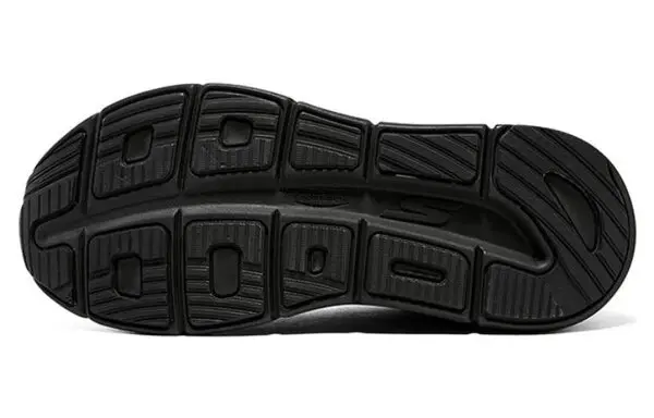 Sketchers Max Cushioning Low Top Sneakers - Black