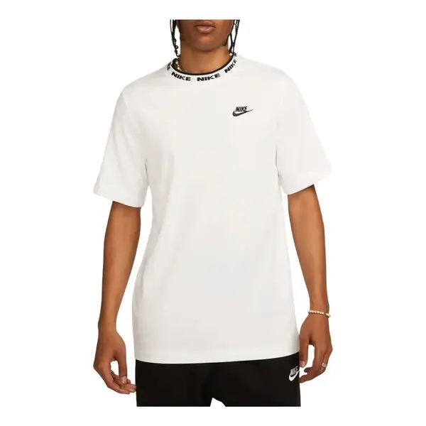 Nike Club T-shirt