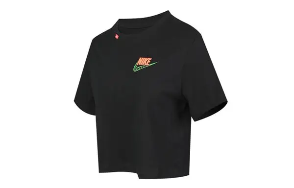 Nike Cropped T-shirt