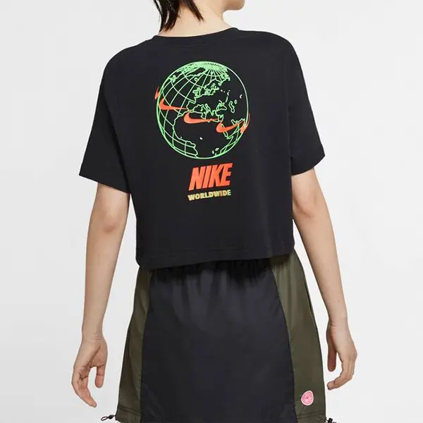 Nike Cropped T-shirt