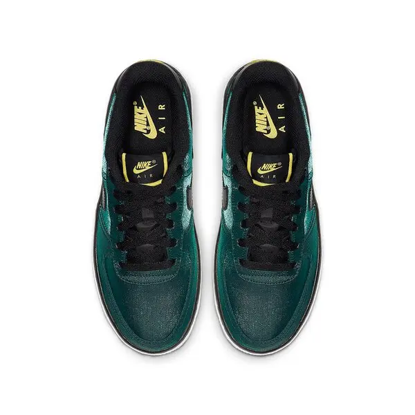 Nike Force 1 Lv8 Shift Sneakers