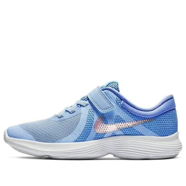 Nike Revolution 4 Sneakers