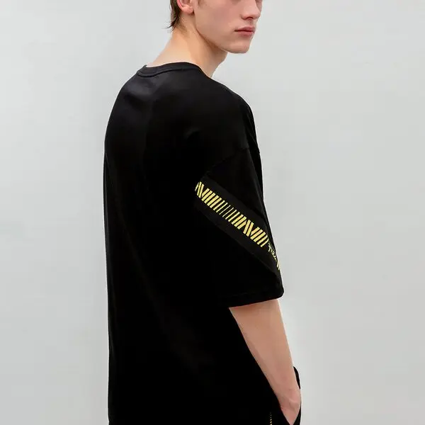 FILA Loose Short Sleeve Graphic T-shirt