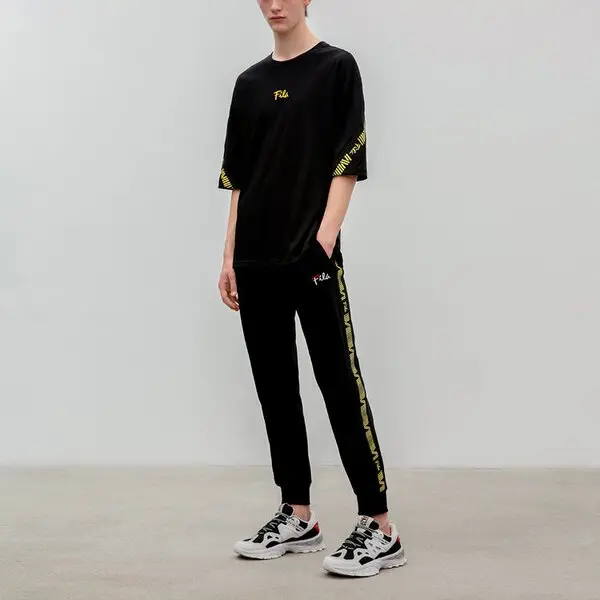 FILA Loose Short Sleeve Graphic T-shirt