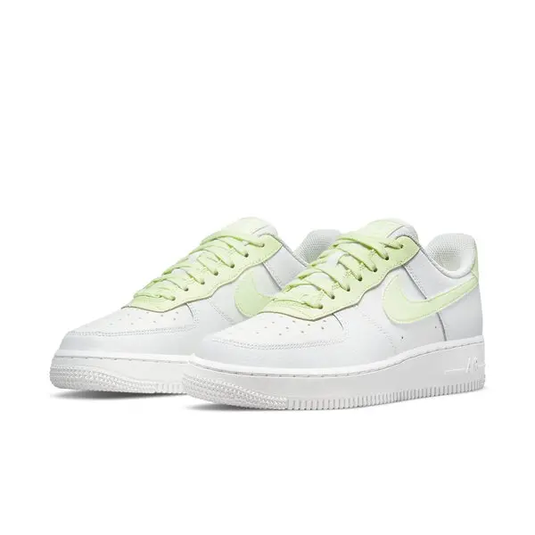 Nike Force 1 '07 Sneakers - White/green