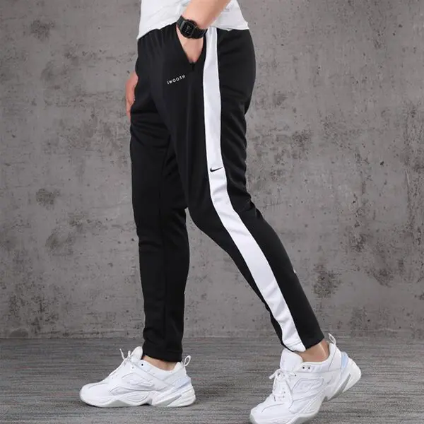 Nike Swoosh Sweatpants