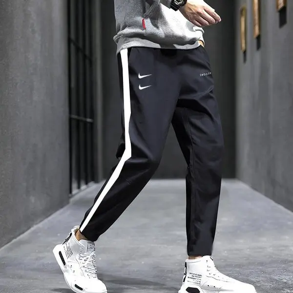 Nike Swoosh Sweatpants