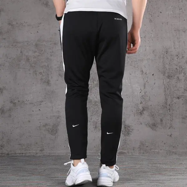 Nike Swoosh Sweatpants