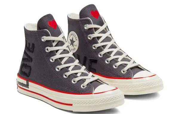CONVERSE Chuck 70 High Top "love Fearlessly" Sneakers - Grey/pink