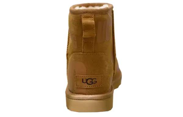 UGG Classic Mini Scatter Graphic Boots - Chestnut