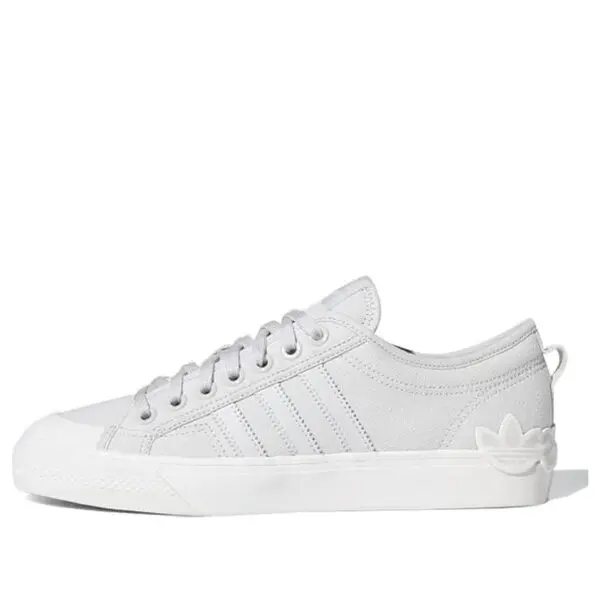 Adidas Nizza Low Top Sneakers With Oversized Heel Logo - Grey