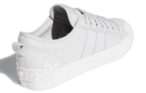 Adidas Nizza Low Top Sneakers With Oversized Heel Logo - Grey