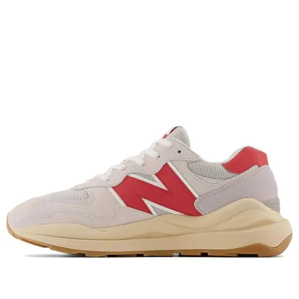 NEW BALANCE 57/40 Sneakers - Beige/red