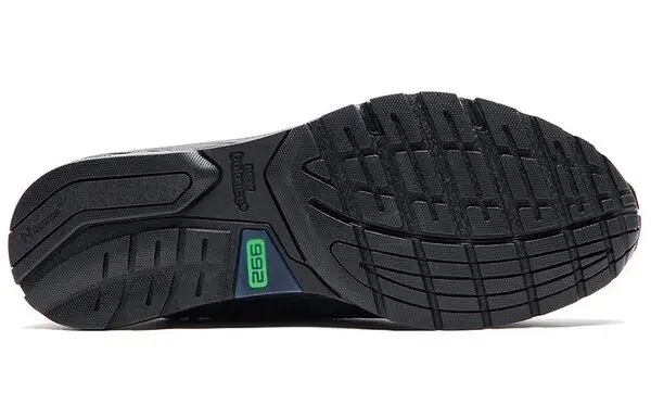 NEW BALANCE 992 Series Sneakers - Black