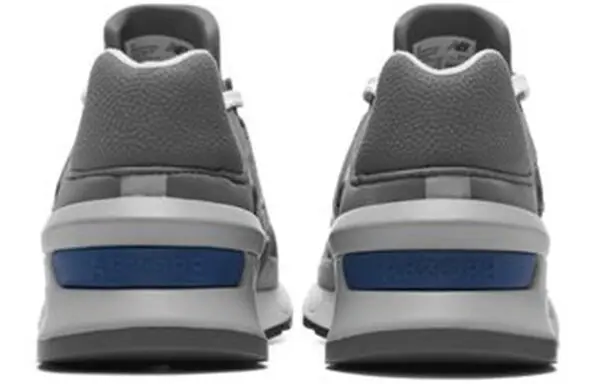 NEW BALANCE 997s "marblehead" Sneakers - Grey