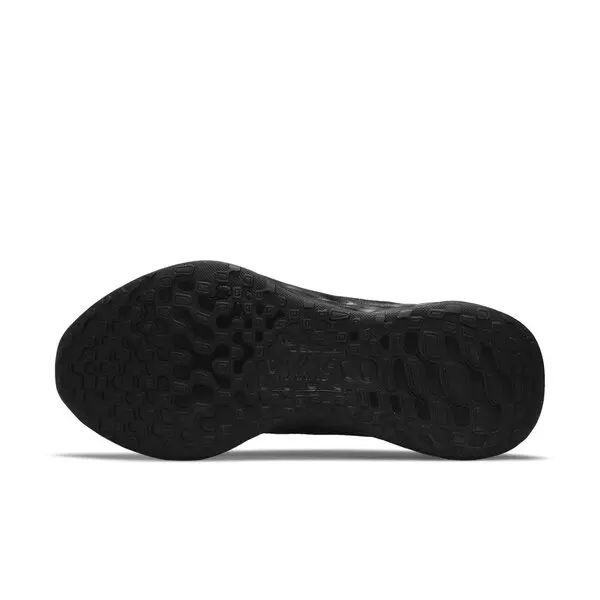 Nike Revolution 6 Extra Wide Sneakers