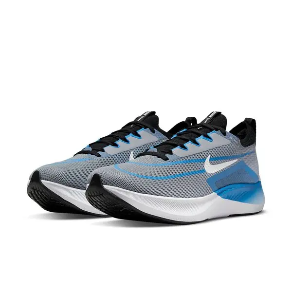 Nike Zoom Fly 4
