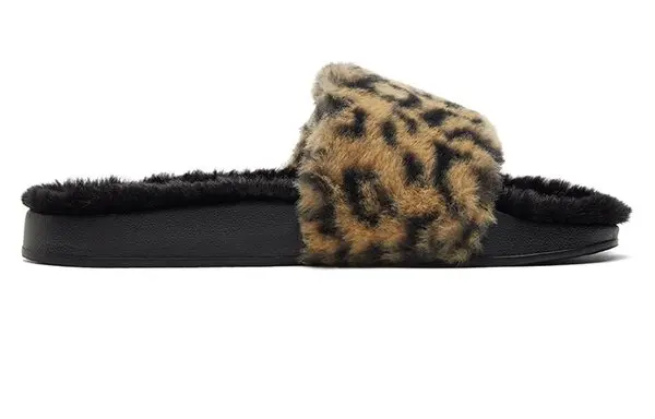 PUMA Sports Slippers With Leopard Print Detail - Black/yellow