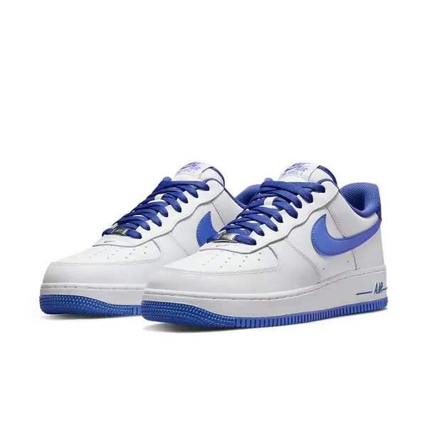 Nike Force 1 '07 Sneakers