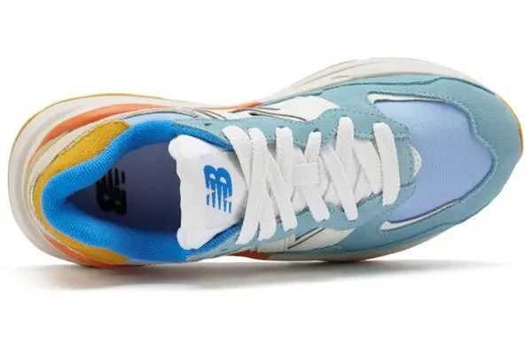 NEW BALANCE 57/40 Low Top Sneakers - Pink/blue