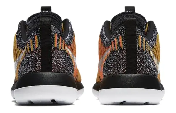 Nike Roshe Two Flyknit Sneakers - Black/orange