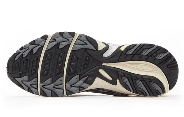 Asics Gel-kahana Tr V4 Athletic Sneakers - White/grey/silver