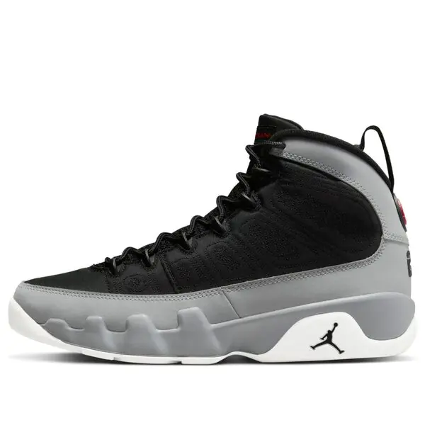 JORDAN Retro "particle Grey" Sneakers - Black/grey